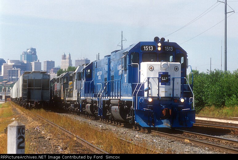 LLPX 1513 @ KCS Milepost 2 2005